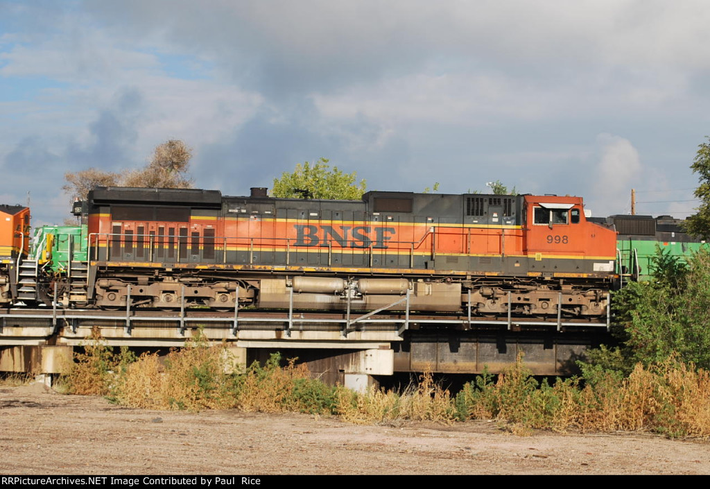 BNSF 998
